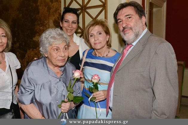 Η ΠΑΝΑΘΗΝΑΙΚΗ ΟΡΓΑΝΩΣΗ ΓΥΝΑΙΚΩΝ ΤΙΜΗΣΕ ΤΗΝ ΣΙΣΣΥ ΠΑΥΛΟΠΟΥΛΟΥ ΣΤΗΝ ...