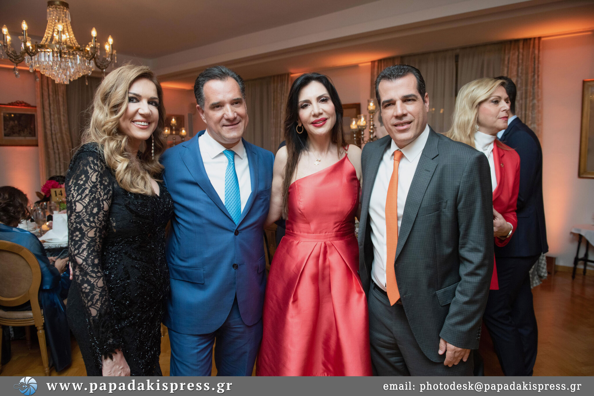 Ένα υπέροχο dinner από τους επιφανείς πλαστικούς χειρουργούς Σπύρο ...